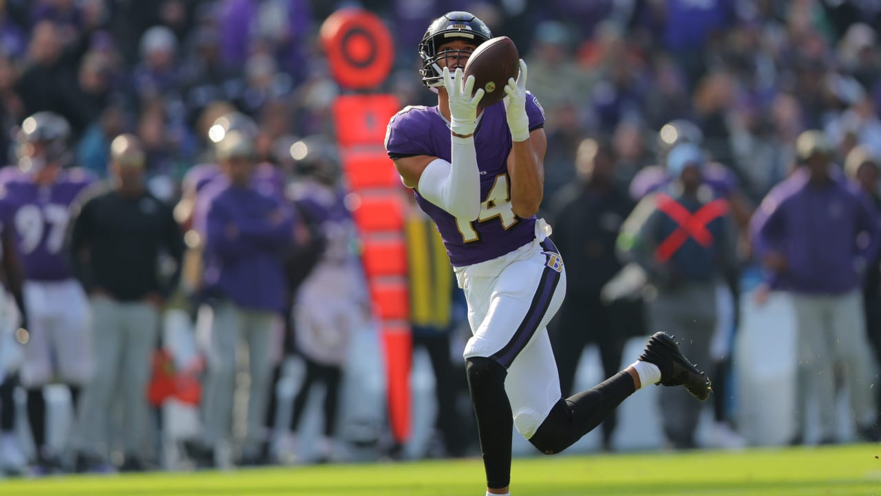 Kyle Hamilton Tips Pick-Six to Himself | Ravens-Browns Highlights, Week 10