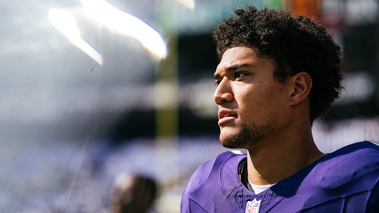 Kyle Hamilton Posts Engagement Photo From France