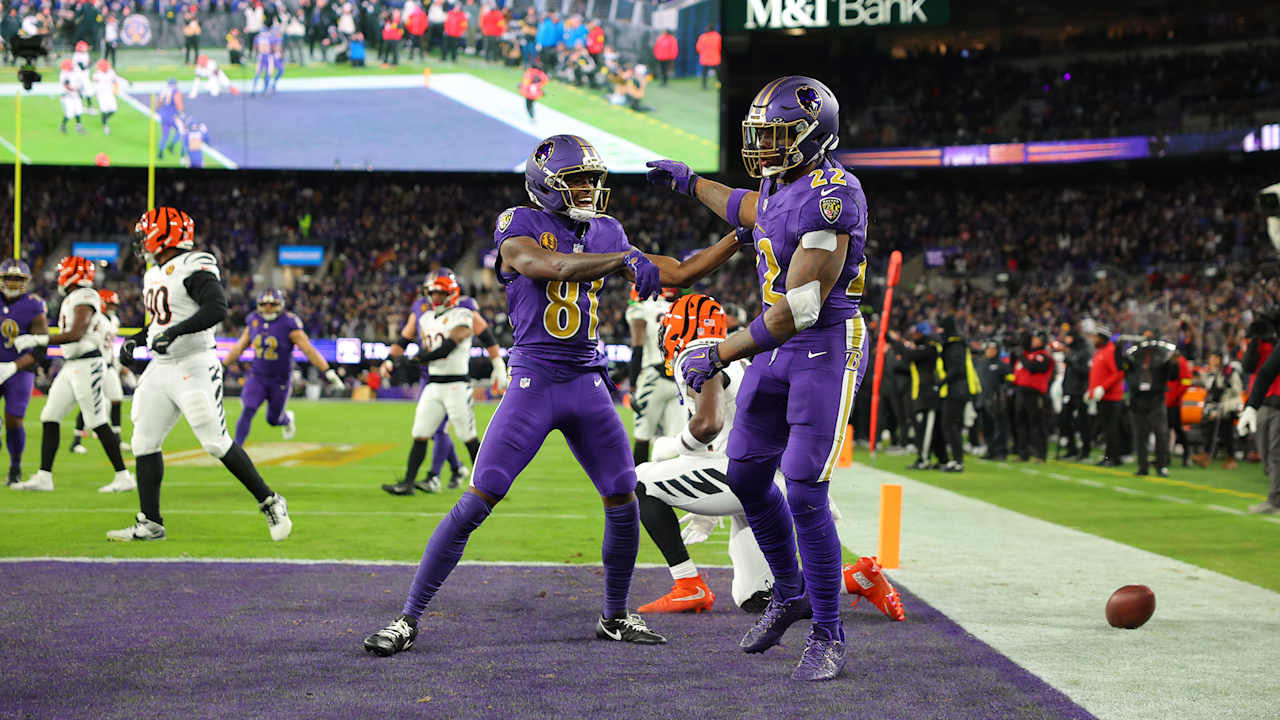 Derrick Henry Passes Jim Brown on All-Time Rushing List | Game Highlight