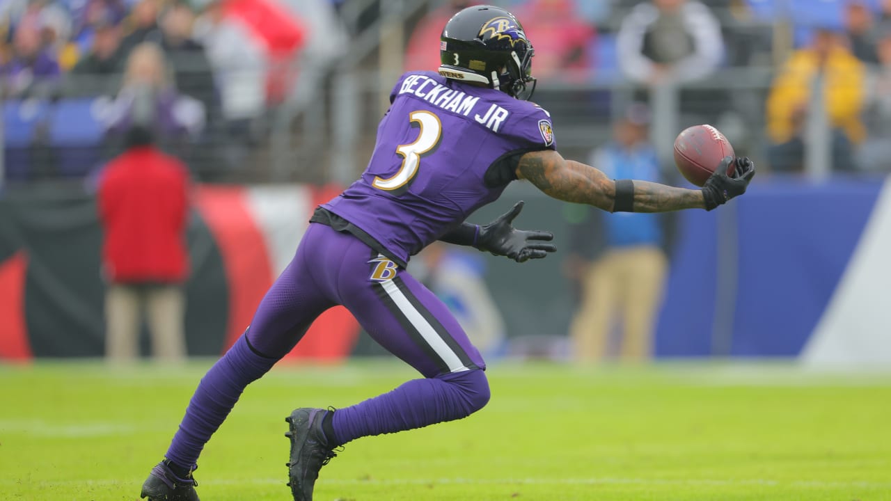 Odell Beckham Jr. Adjusts, Makes One-Handed Grab | Ravens-Rams ...