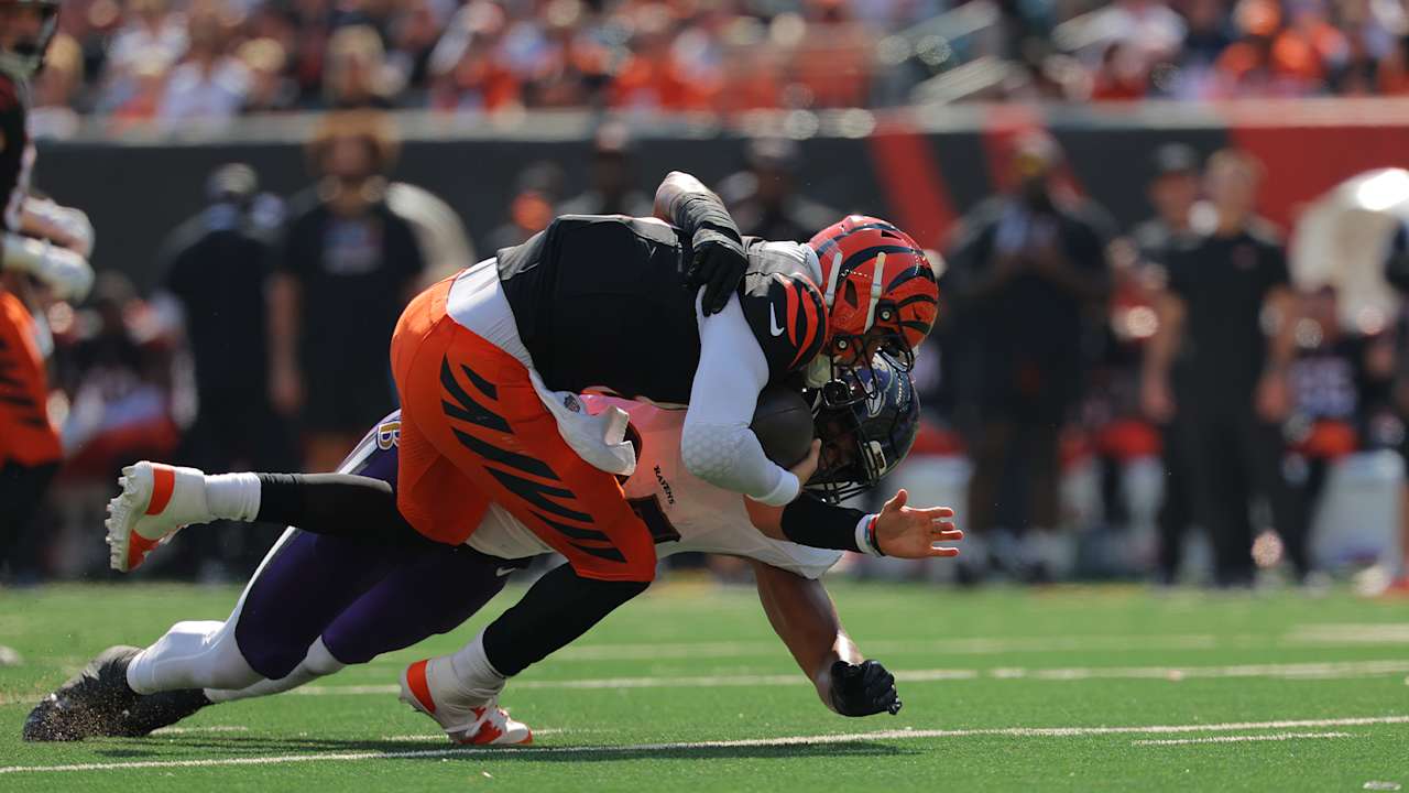 Tavius Robinson Crushes Joe Burrow for Sack | Ravens-Bengals Highlights ...