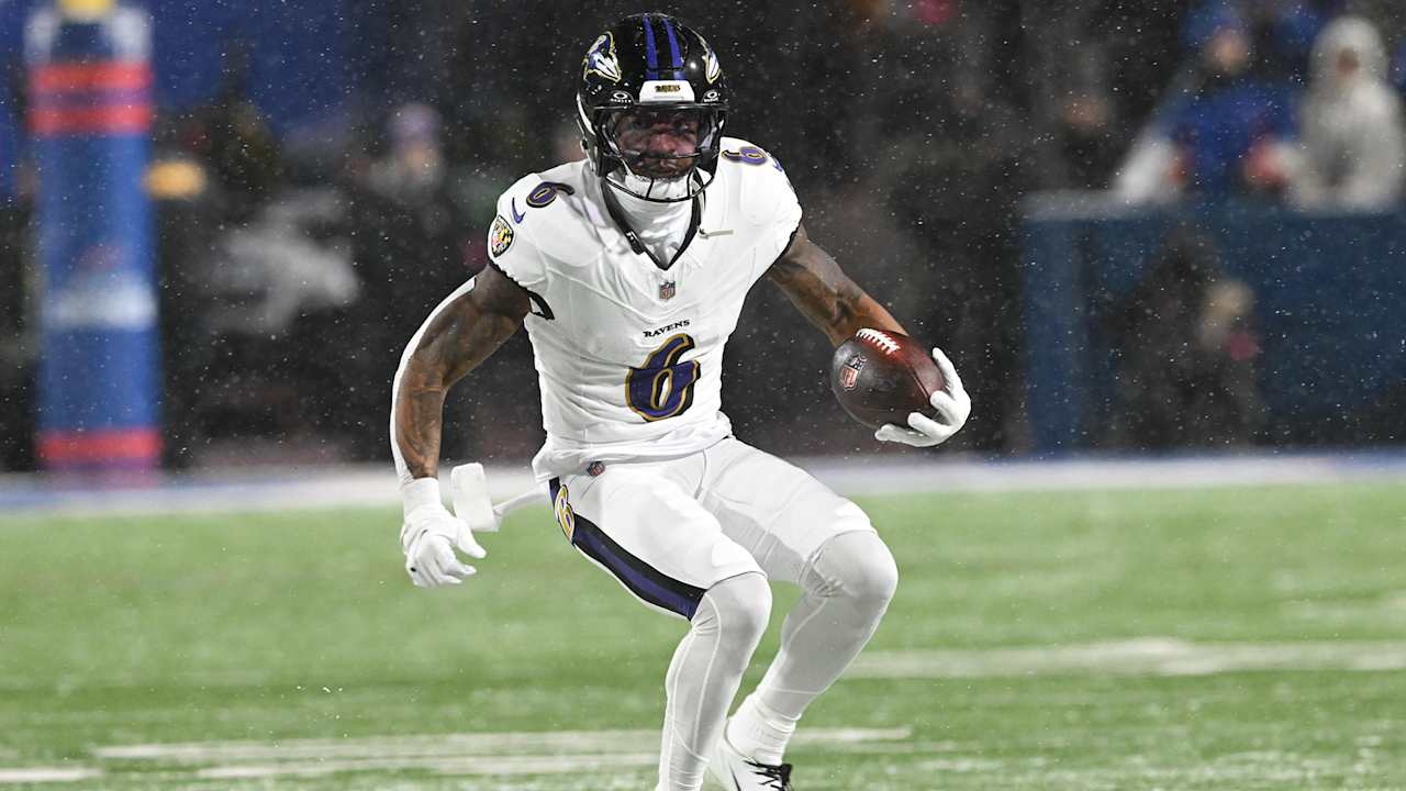 Lamar Jackson Dots Anthony Miller for Third-Down Gain | Highlight: Ravens vs. Bills, Divisional ...