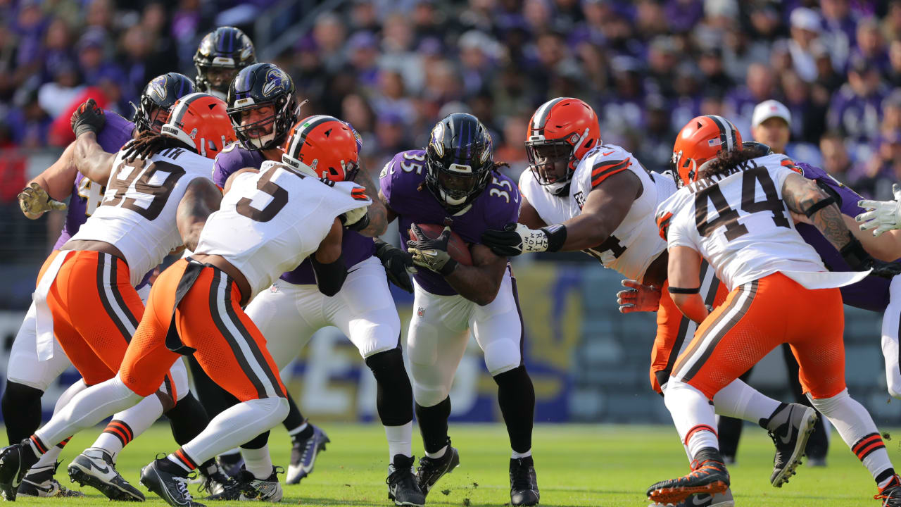 Game Action Gallery: Ravens vs. Browns, Week 10