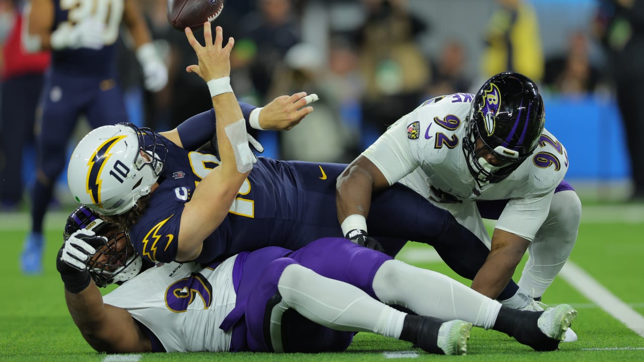 Travis Jones Gets His First Sack of 2023 | Ravens-Chargers Highlights ...