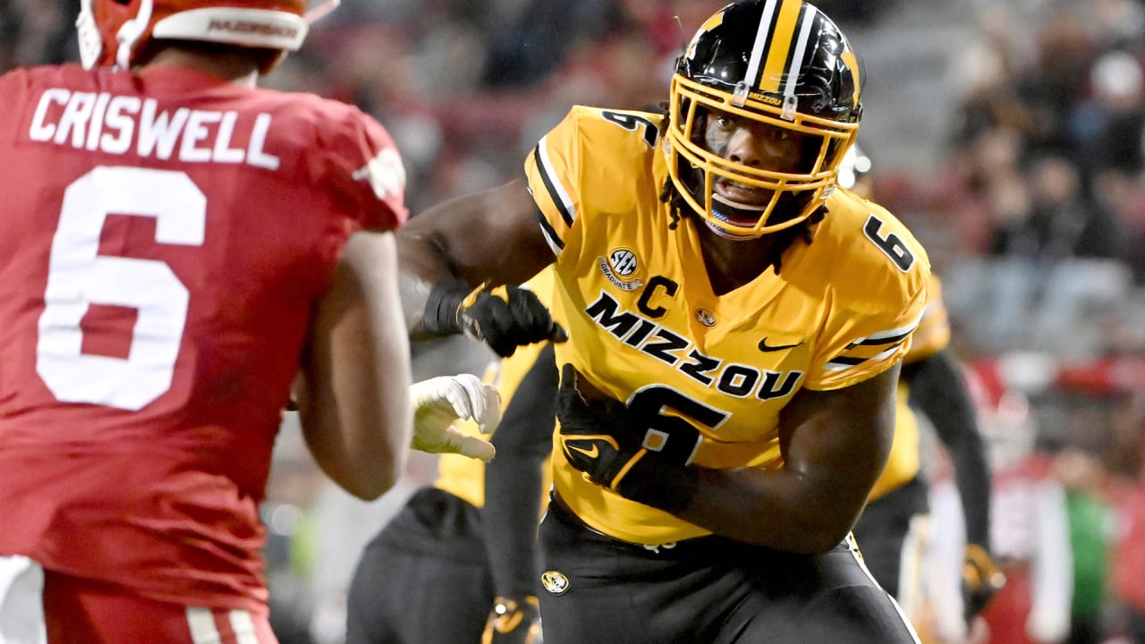 Make the Case: EDGE Darius Robinson