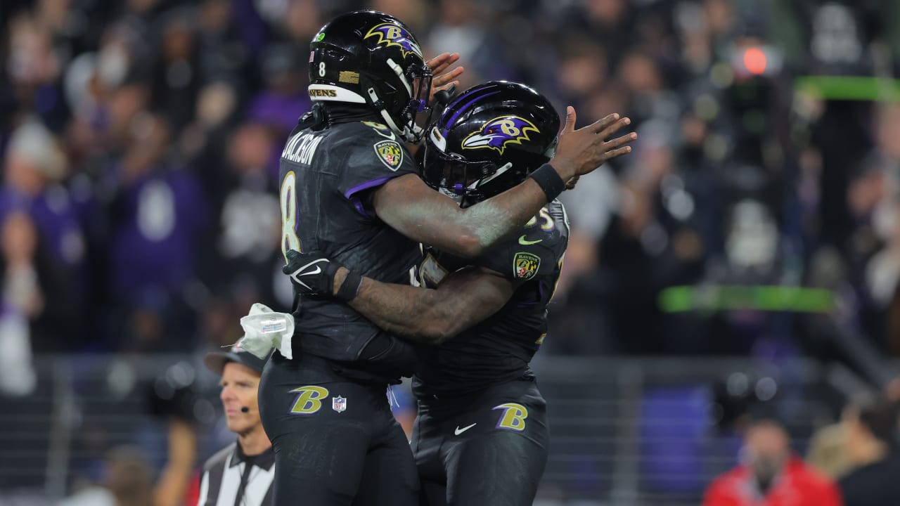 Gus Edwards Punches in Touchdown No. 10 | Ravens-Bengals Highlights ...