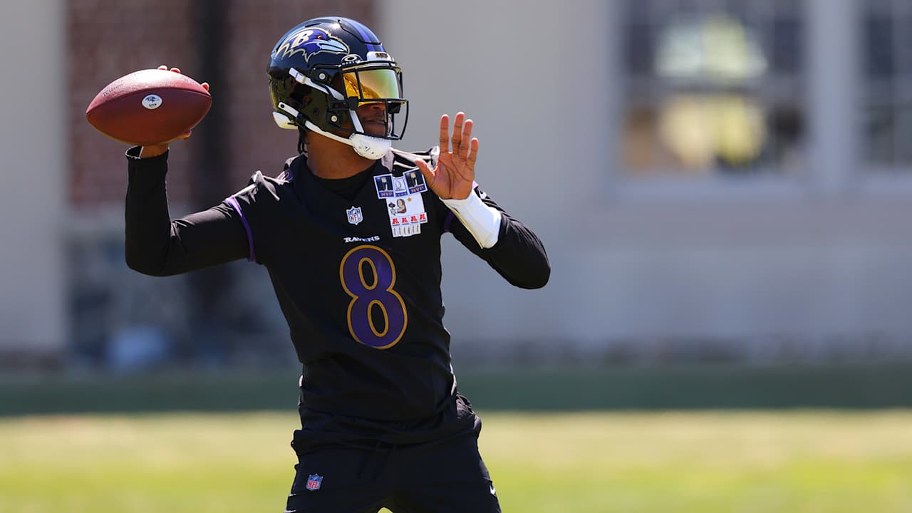 Lamar Jackson Takes the Practice Field at Ravens OTAs