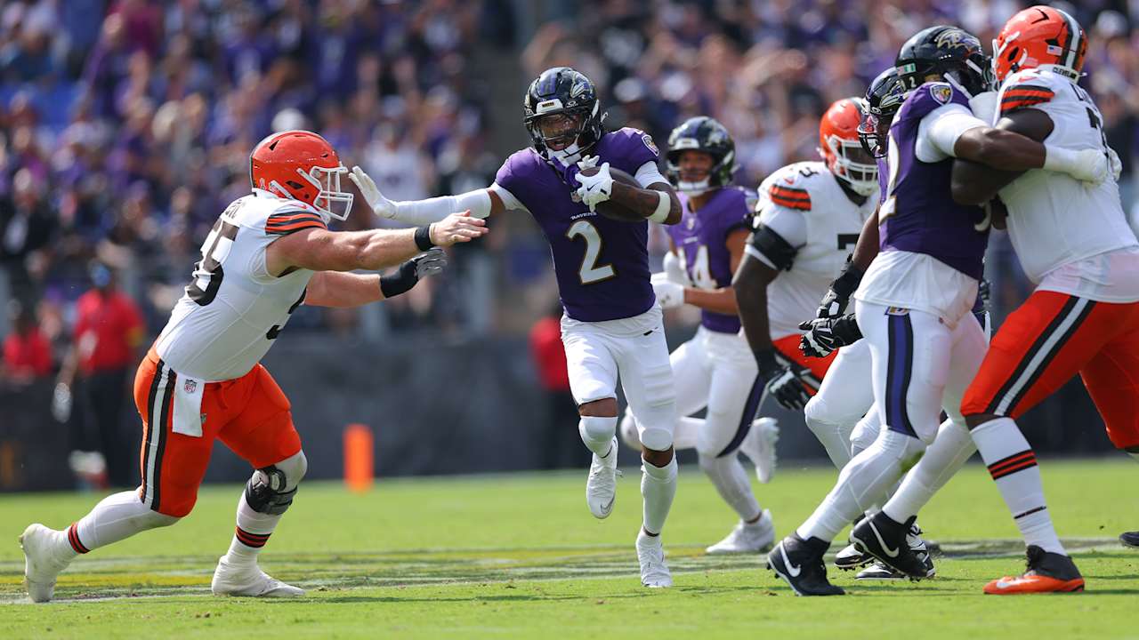 Nate Wiggins Intercepts Browns QB Joe Flacco | Game Highlight