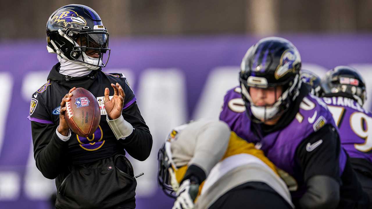Photos: Ravens Practice Ahead of Wild-Card Matchup With Steelers