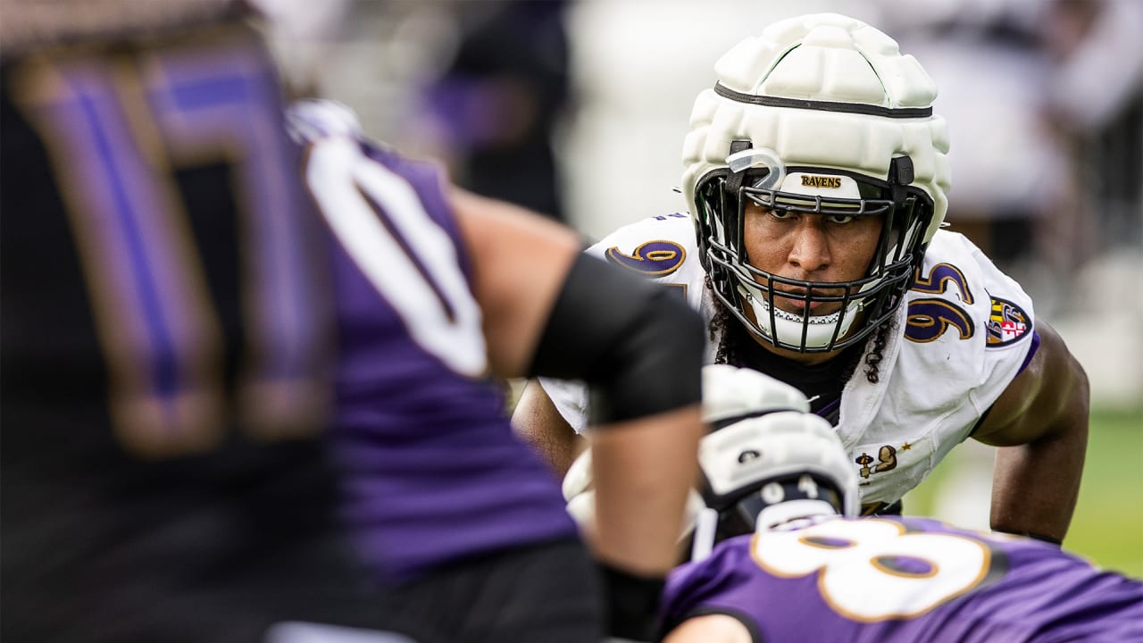 Glass-Eating Tavius Robinson Is Defining ‘Play Like a Raven’