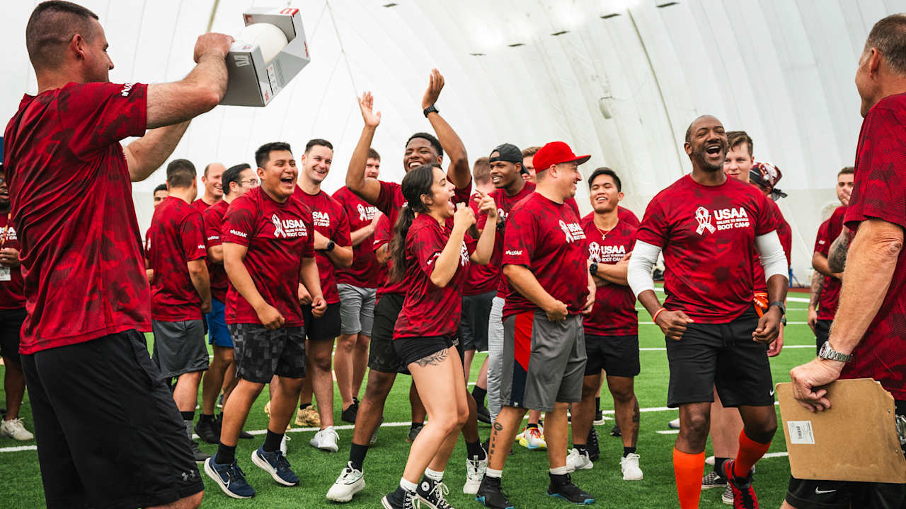 Commanders host Military Appreciation Day to honor service members ...