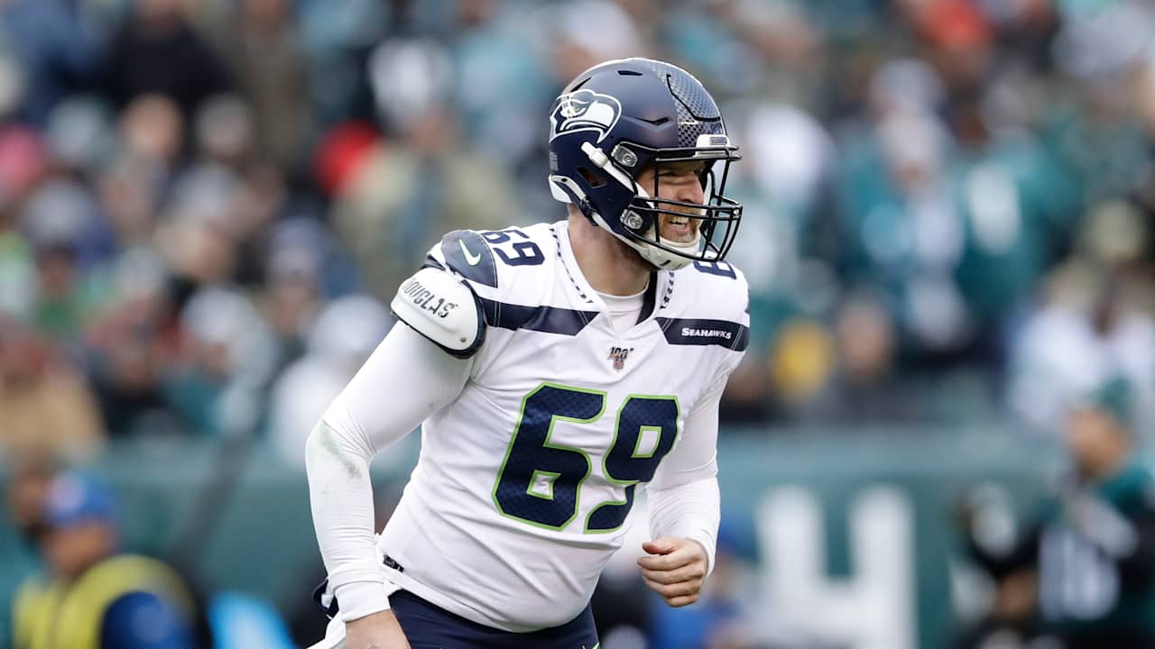 PHOTOS | Commanders get a new long snapper