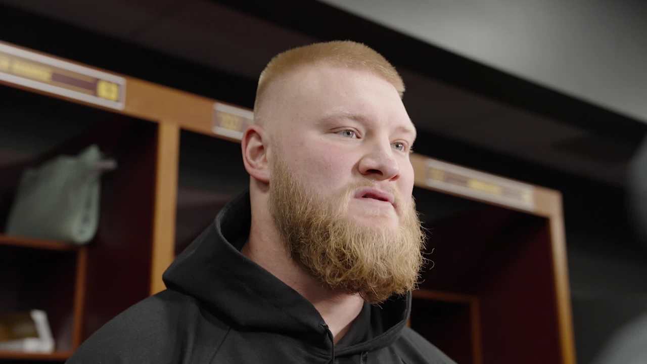 Inside the locker room | C Tyler Biadasz | Week 16