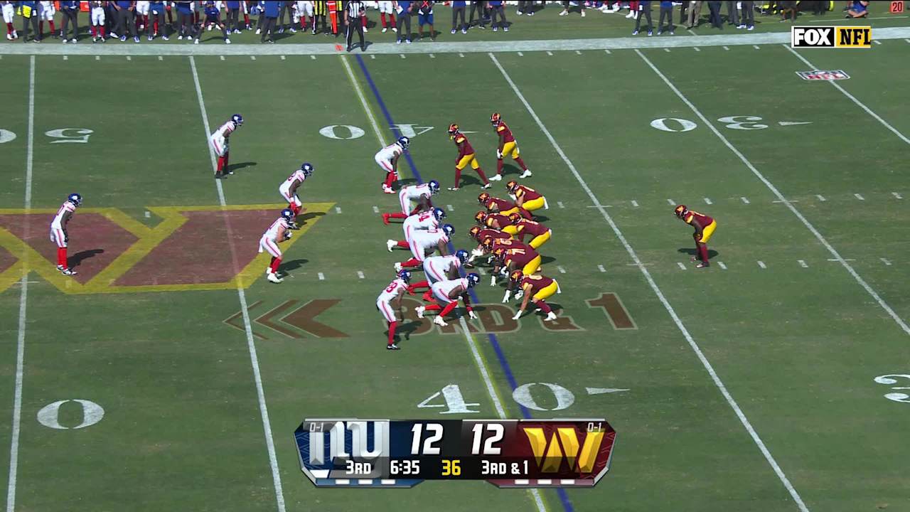 Brian Robinson bursts out of crowd for HUGE 40-yard run
