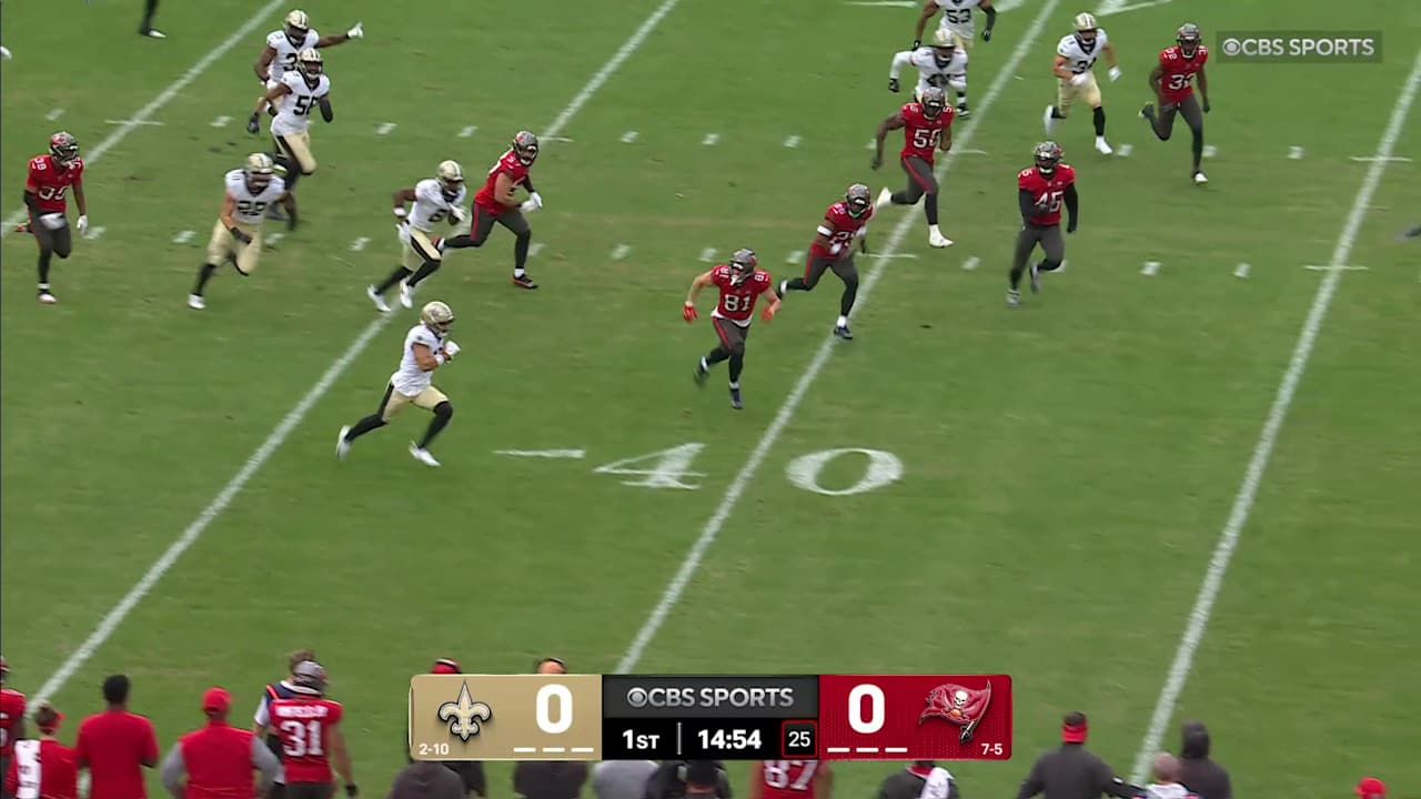 Saints WR Mason Tipton takes opening kickoff 54 yards at Bucs!