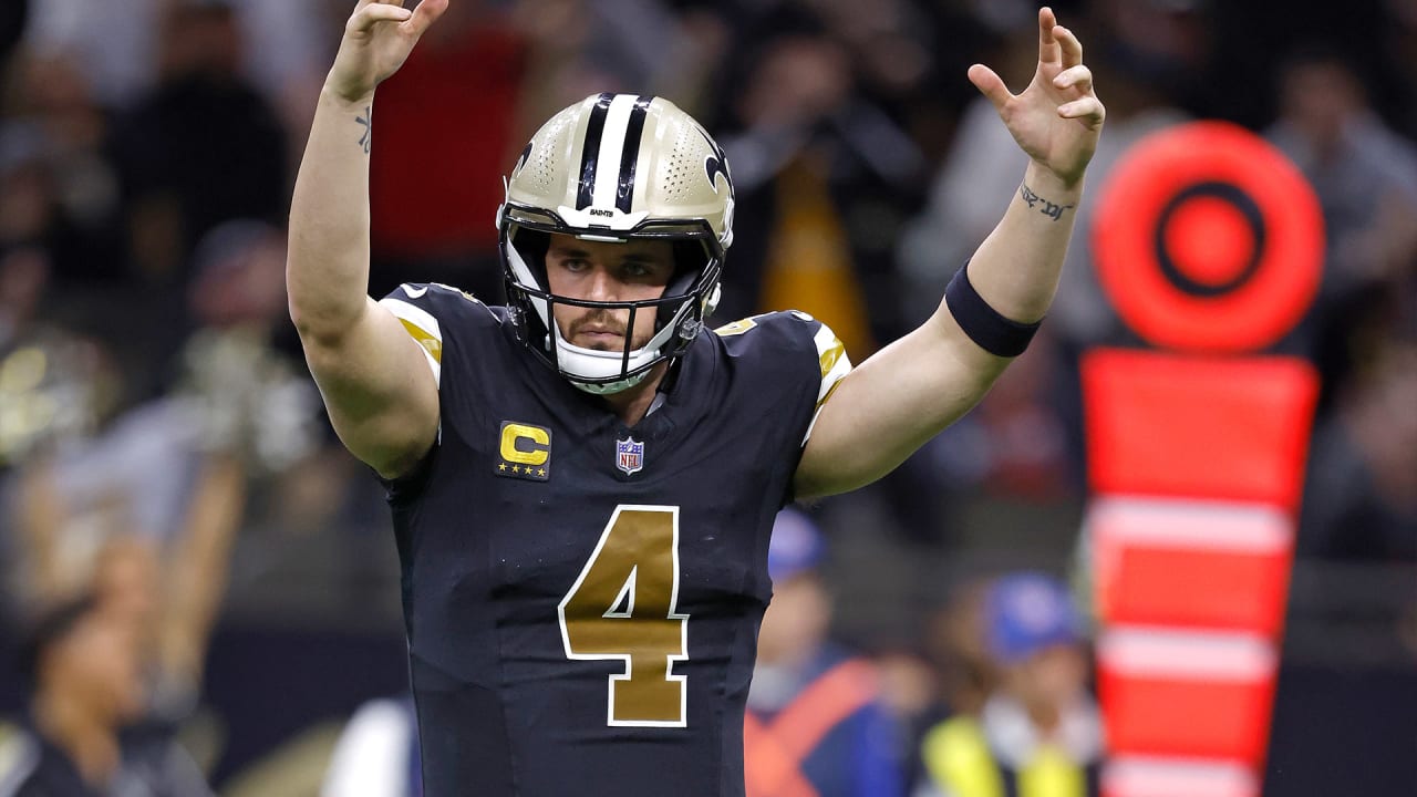 Highlights: Derek Carr's best throws vs. Carolina Panthers in Week 14
