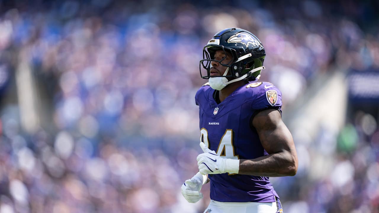 Zaire Mitchell-Paden joins the New Orleans Saints | Meet the Team Photos