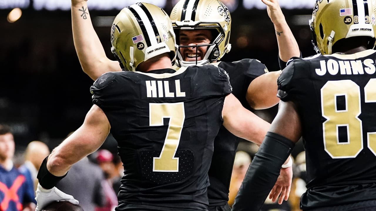 Week 9: Taysom Hill makes NFL history on TD catch vs. Chicago Bears