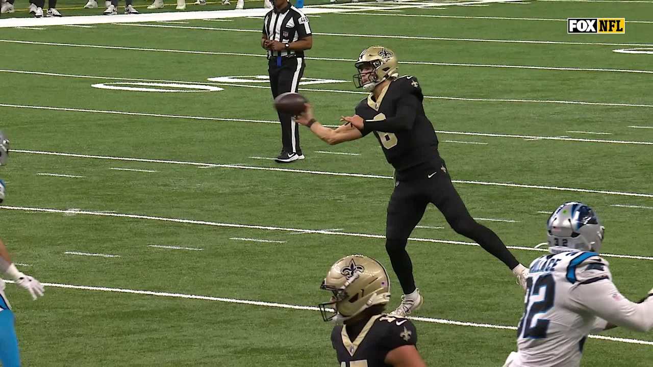 Tyler Shough fires side-arm strike to Devaughn Vele