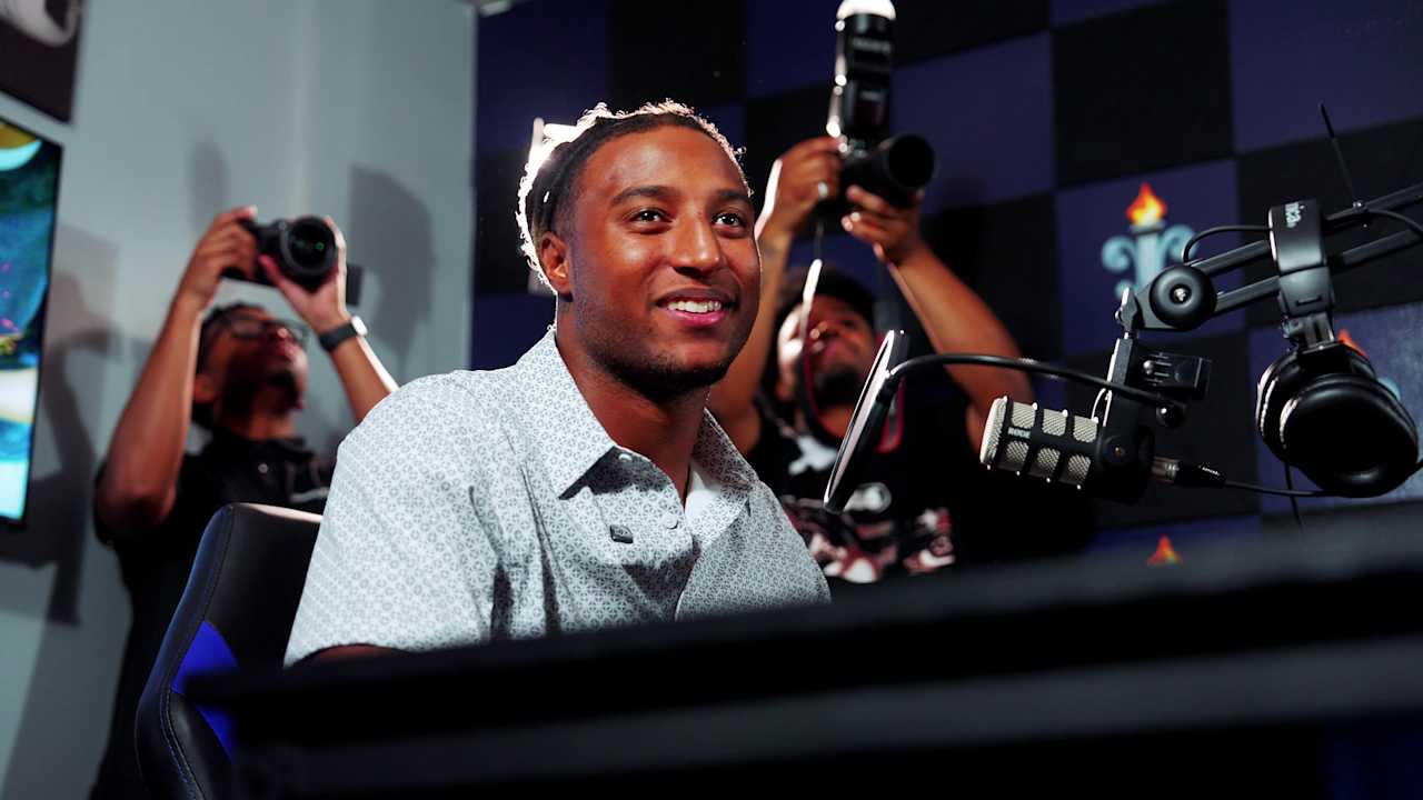 Recap: Justin Reid, Heroes of New Orleans donate tablets for 'Heroes in ...