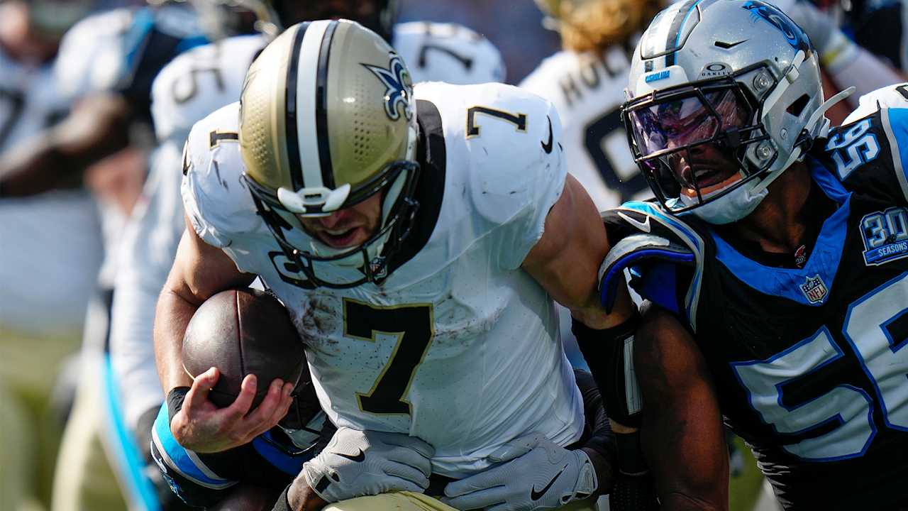 Saints TE Taysom Hill Muscles-Up on Wildcat TD vs. Panthers