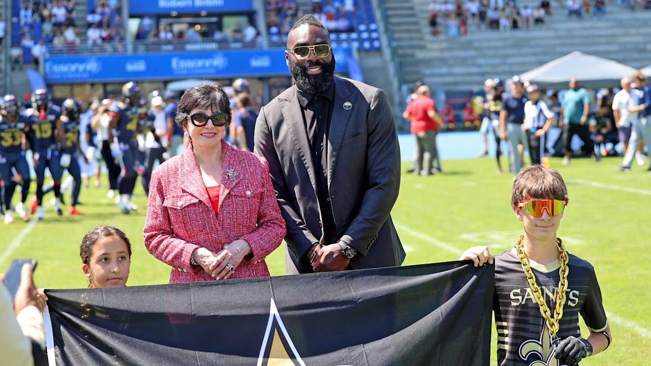 Photos: Gayle Benson, Demario Davis attend Paris Musketeers game in France