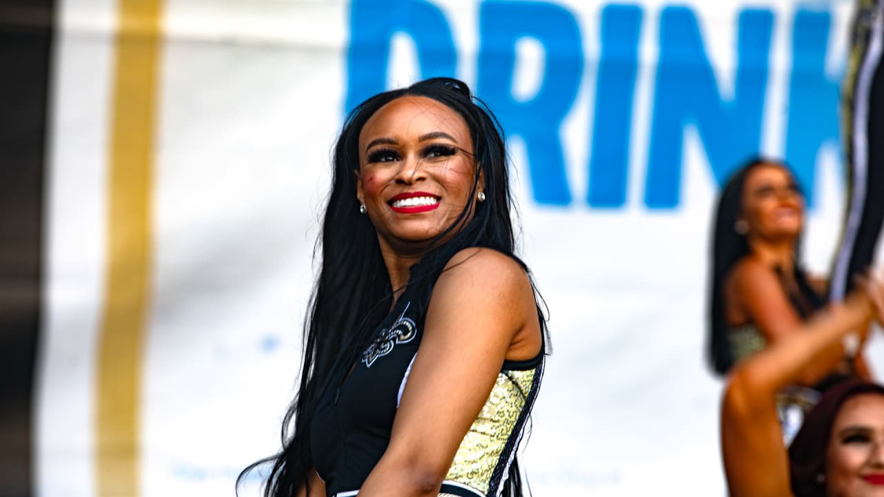Photos: Robyn | 2023 Saints Cheer Krewe