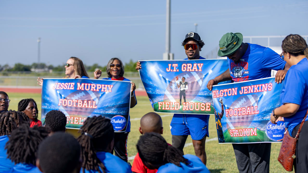 Photos: J.T. Gray hosts third annual Backyard Dawgz Youth Football Camp ...