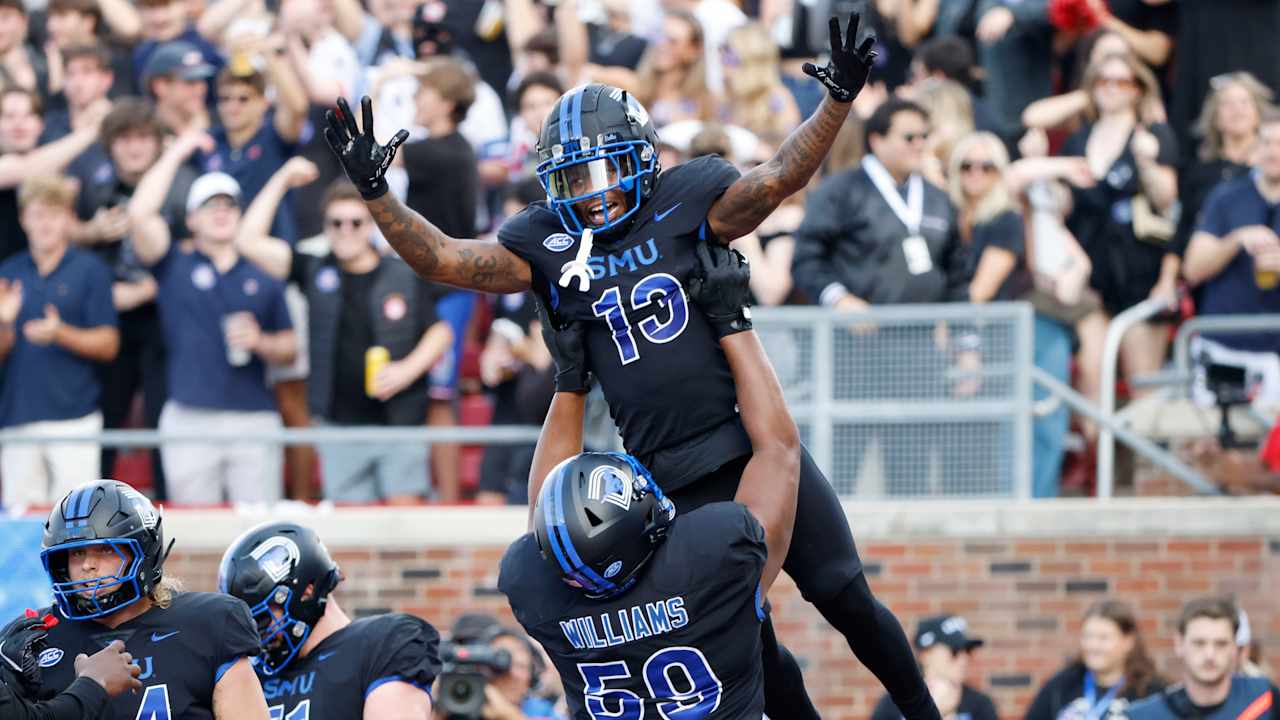 Roderick Daniels Jr. joins the New Orleans Saints | Meet the Team Photos