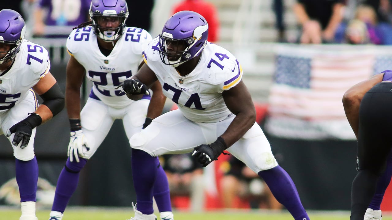 Five Things to Know about Saints offensive lineman Olisaemeka Udoh