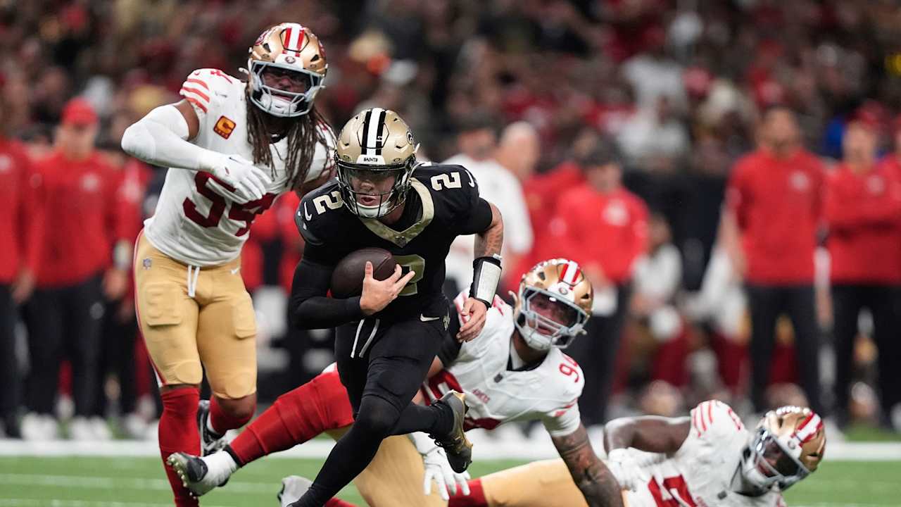 Spencer Rattler's nifty juke picks up 1st on 4th vs. 49ers