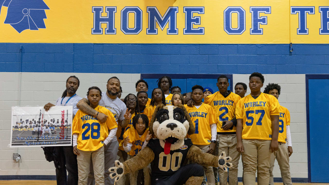 Photos: Saints host Football Celebration at Stella Worley Middle School