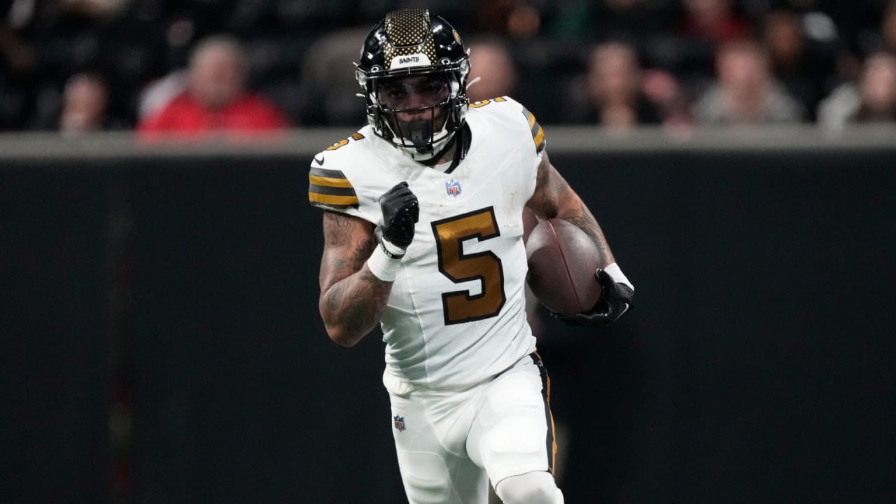 Week 12: Lynn Bowden Jr. rushes for a 28-yard gain