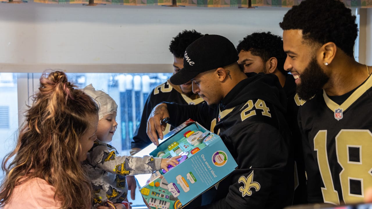 Photos: Saints visit Ochsner Children's Hospital
