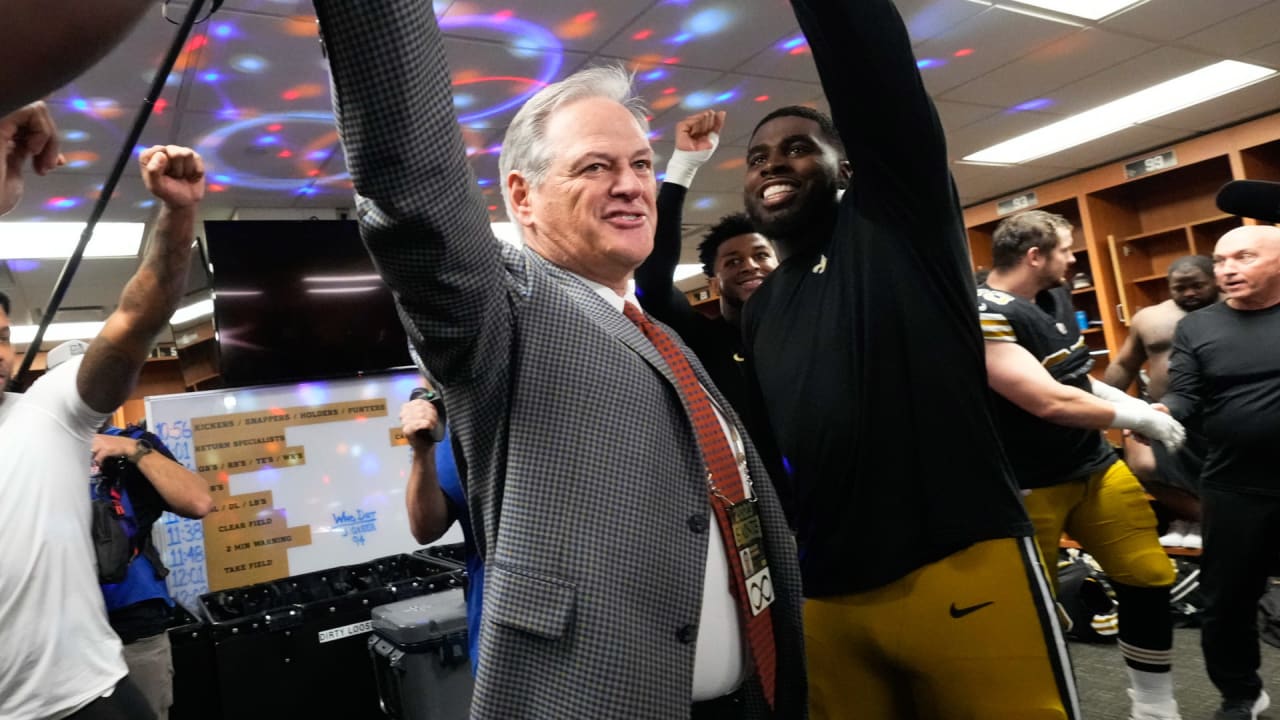 Dennis Allen, Gayle Benson, & Mickey Loomis inside the Saints locker ...