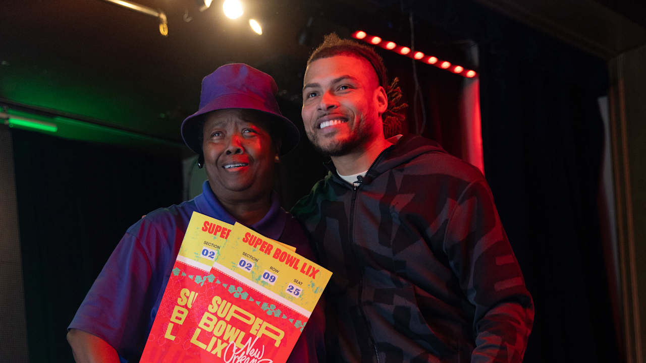 Photos: Tyrann Mathieu hosts annual Christmas Blessing dinner for New ...