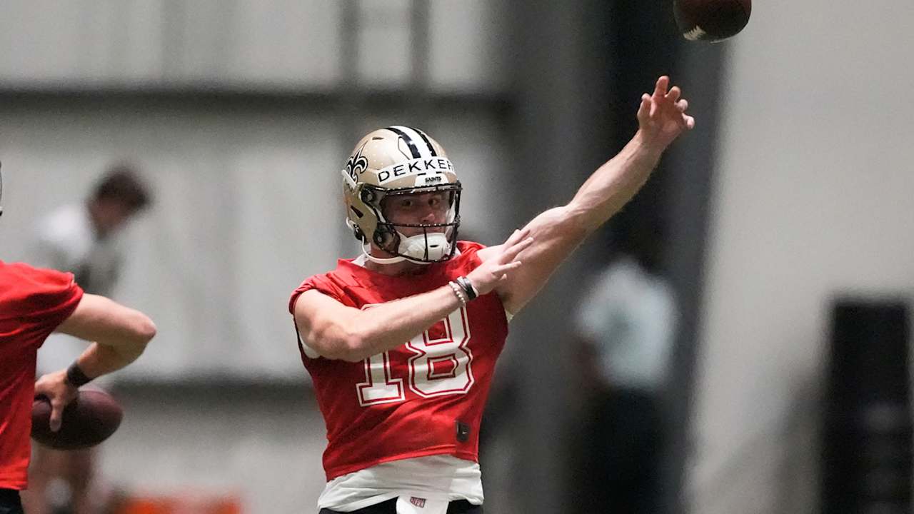 Hunter Dekkers joins the New Orleans Saints | Meet the Team Photos