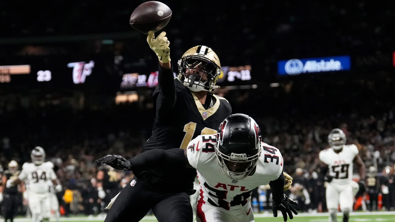 Can't Miss Play: Chris Olave becomes a juggler on Circus TD catch