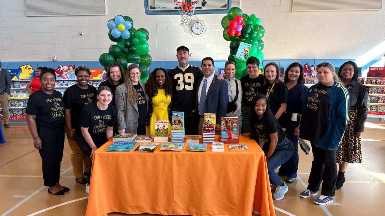 Photos: Lou Hedley joins Ochsner Health Book Fair at Lawrence Crocker