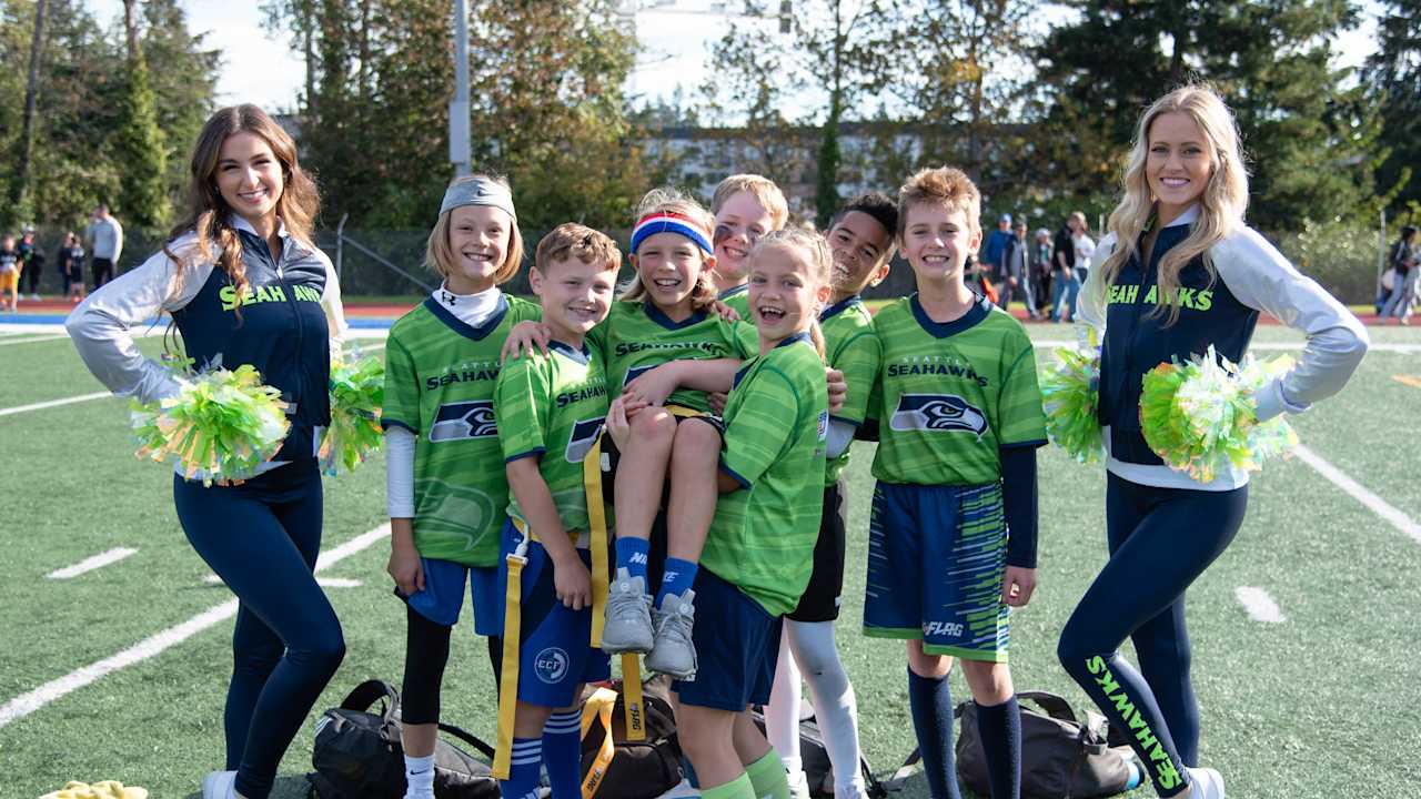 PHOTOS: Seahawks Flag Football League Fall Visits