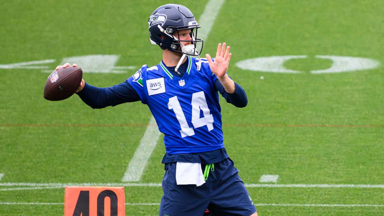 Sam Darnold ‘Learning A Ton’ From A Familiar But Different Klint Kubiak ...