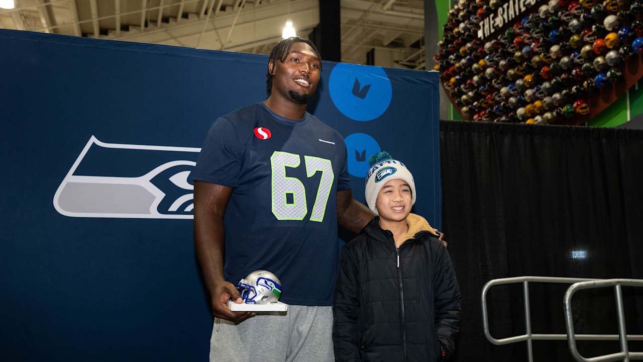 PHOTOS: Boye Mafe And Charles Cross Participate In Meet & Greet At ...