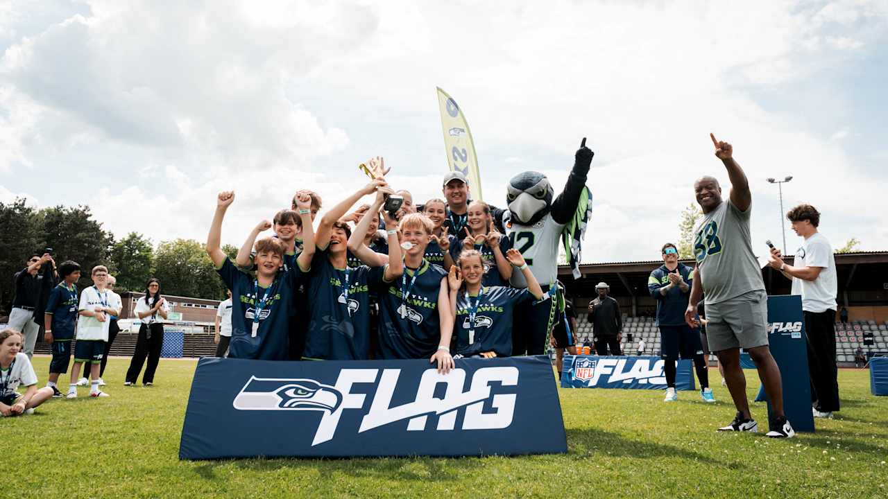PHOTOS: Seahawks Host Flag Football Camp In Düsseldorf