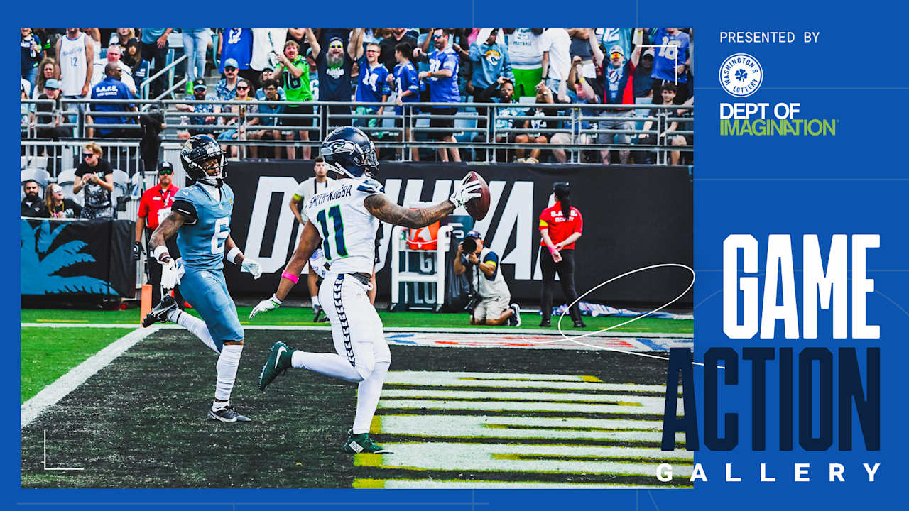 PHOTOS: Must-See Game Action Shots From The Week 6 Matchup at Jaguars