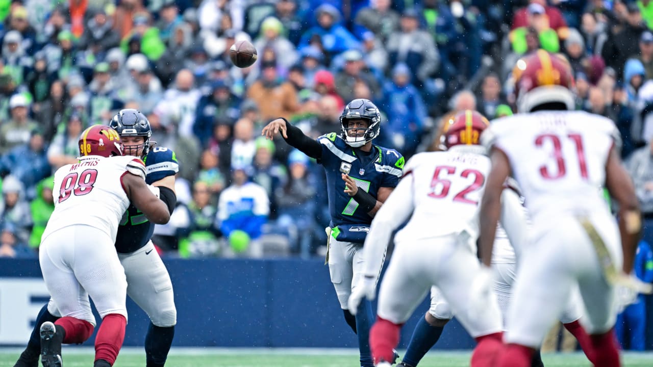 Geno Smith & Seahawks Offense ‘Almost Perfect’ To Close Out Seahawks ...