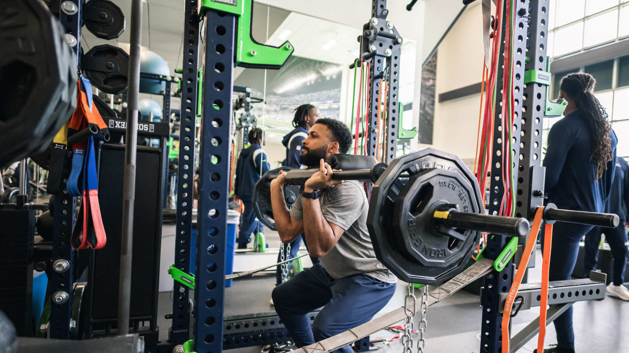 PHOTOS: 12 Frames From Offseason Workouts | Seahawks Clock In For A ...