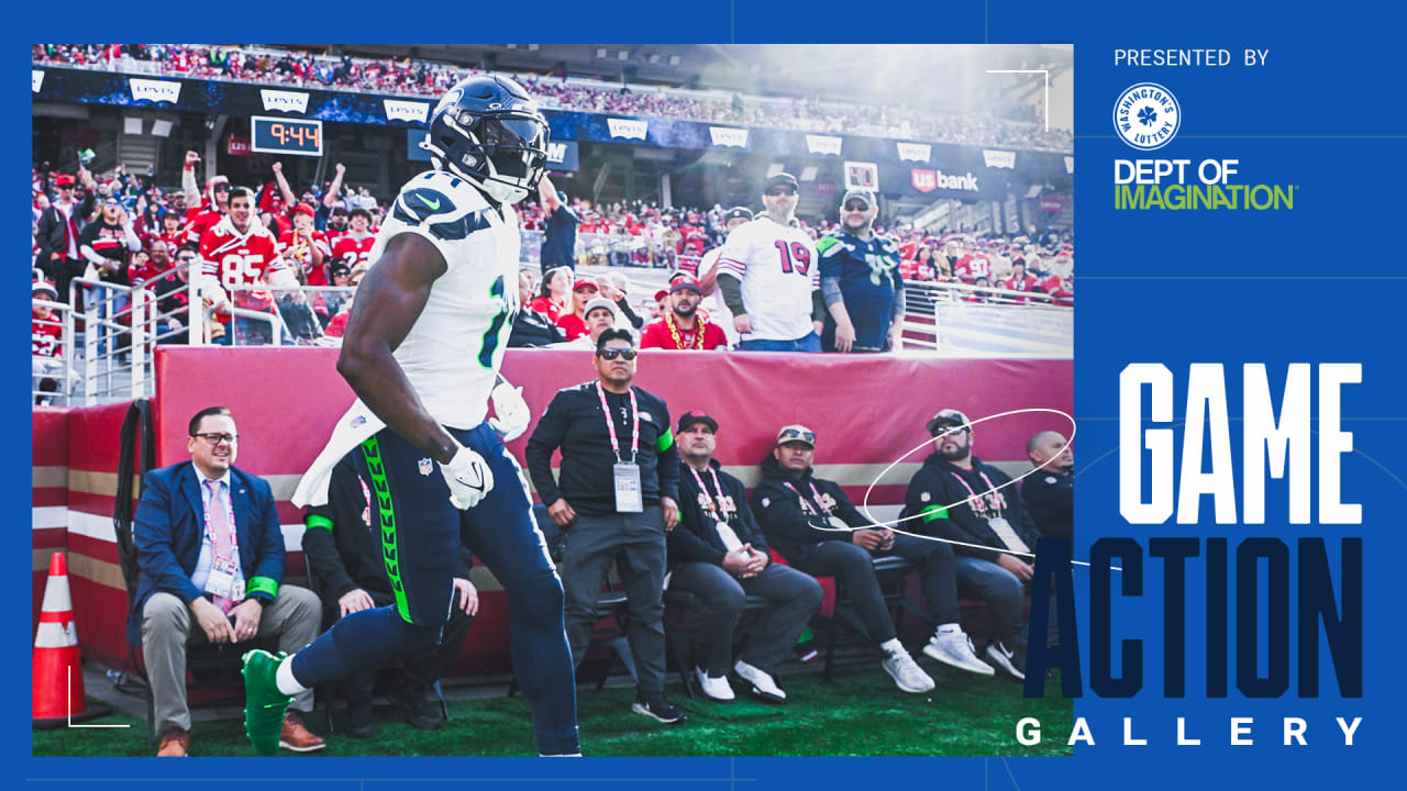 PHOTOS: Best Action Shots From Seahawks at 49ers