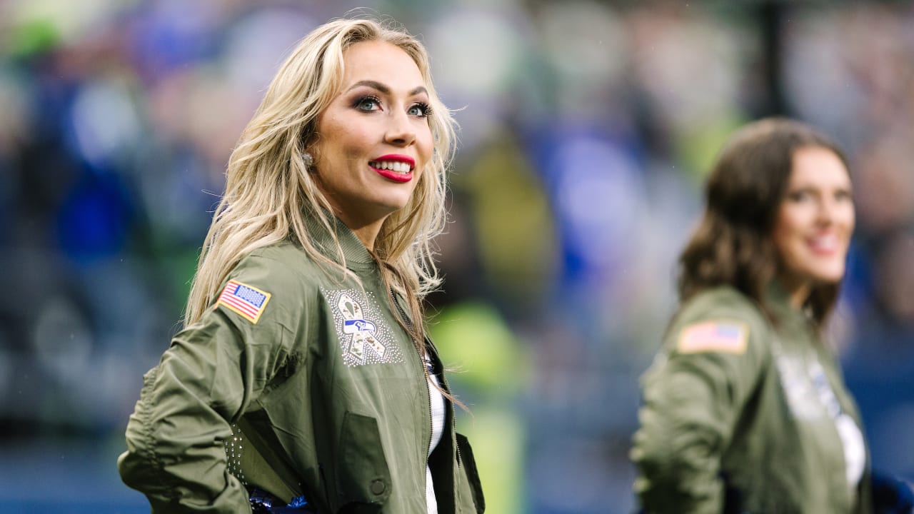 PHOTOS: Seahawks Dancers Salute To Service