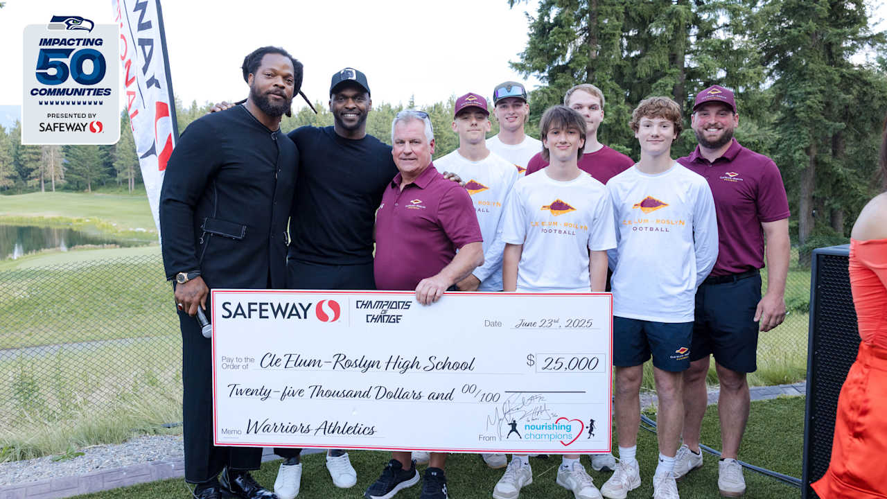 PHOTOS: Seahawks Make Donation To Cle Elum-Roslyn High School