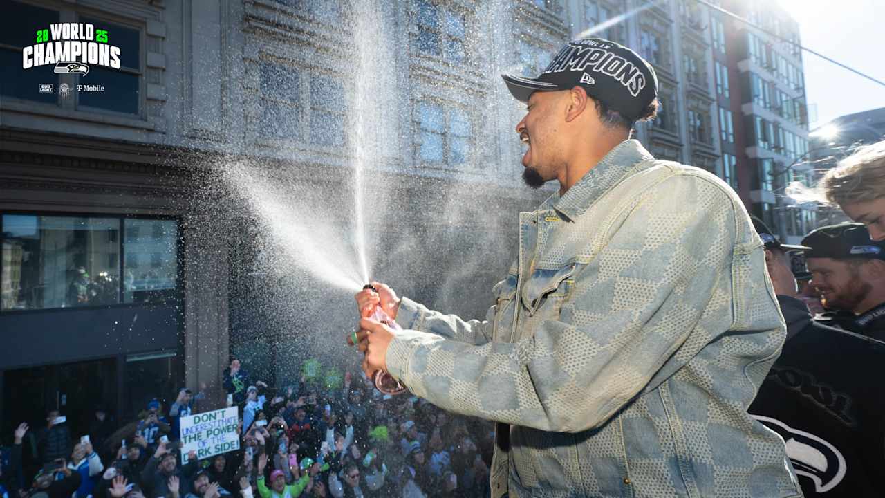 PHOTOS: Seahawks World Champions Parade